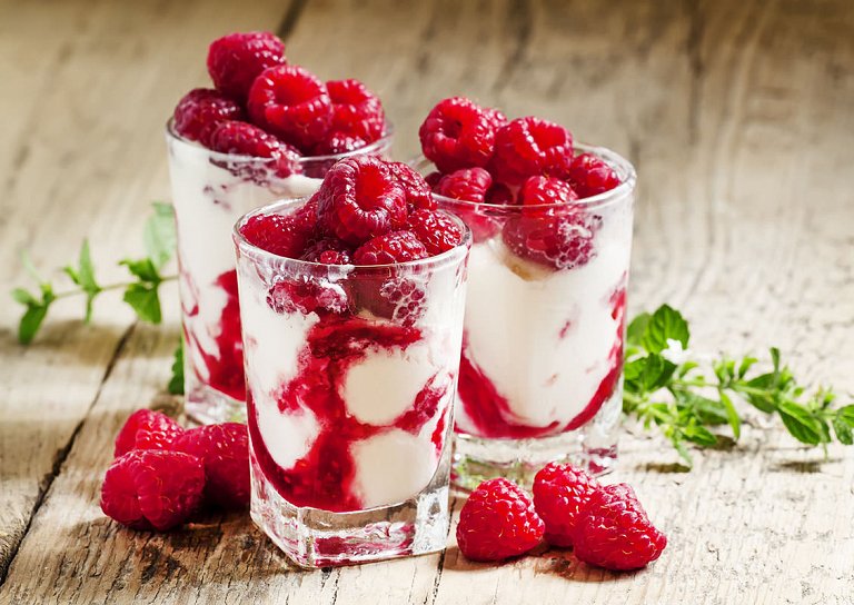 Raspberry Flavouring Cocktail Syrup from Monin and Sweetbird