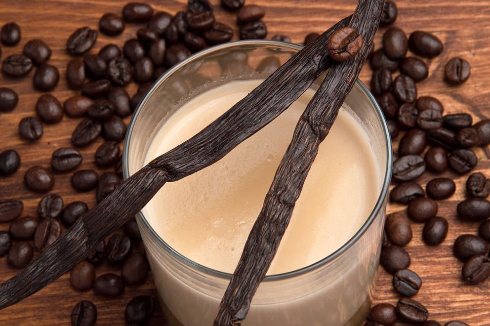 French Vanilla Flavouring Syrups from Amor and Sweetbird